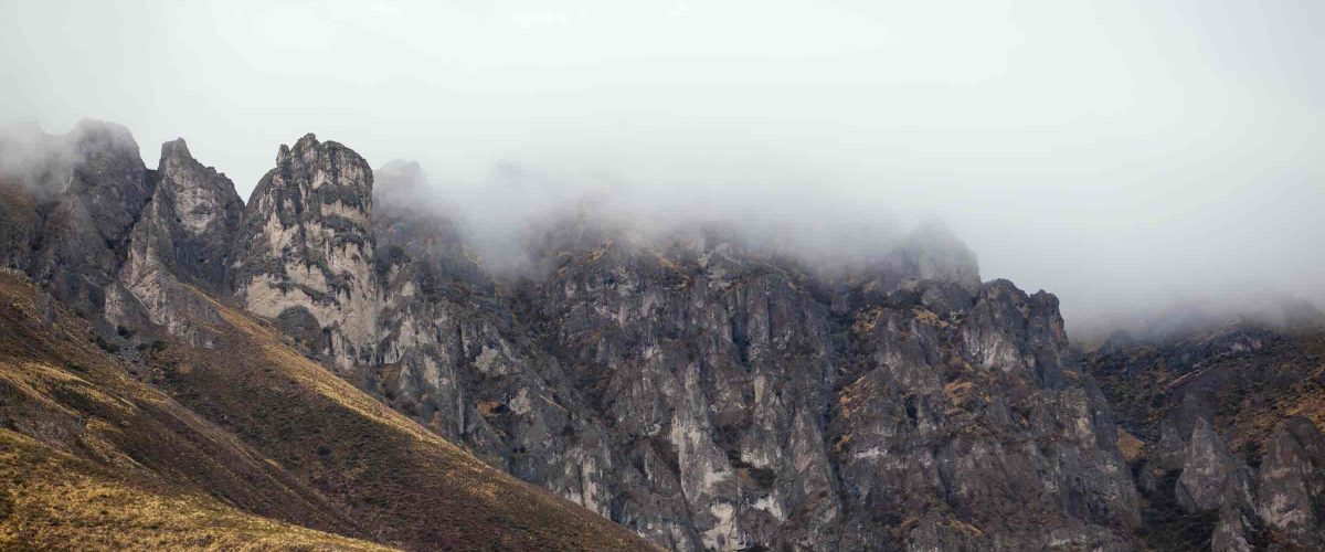 DAY TRIP - COLCA CANYON & CONDOR CROSS - Peru Ultimate Expedition